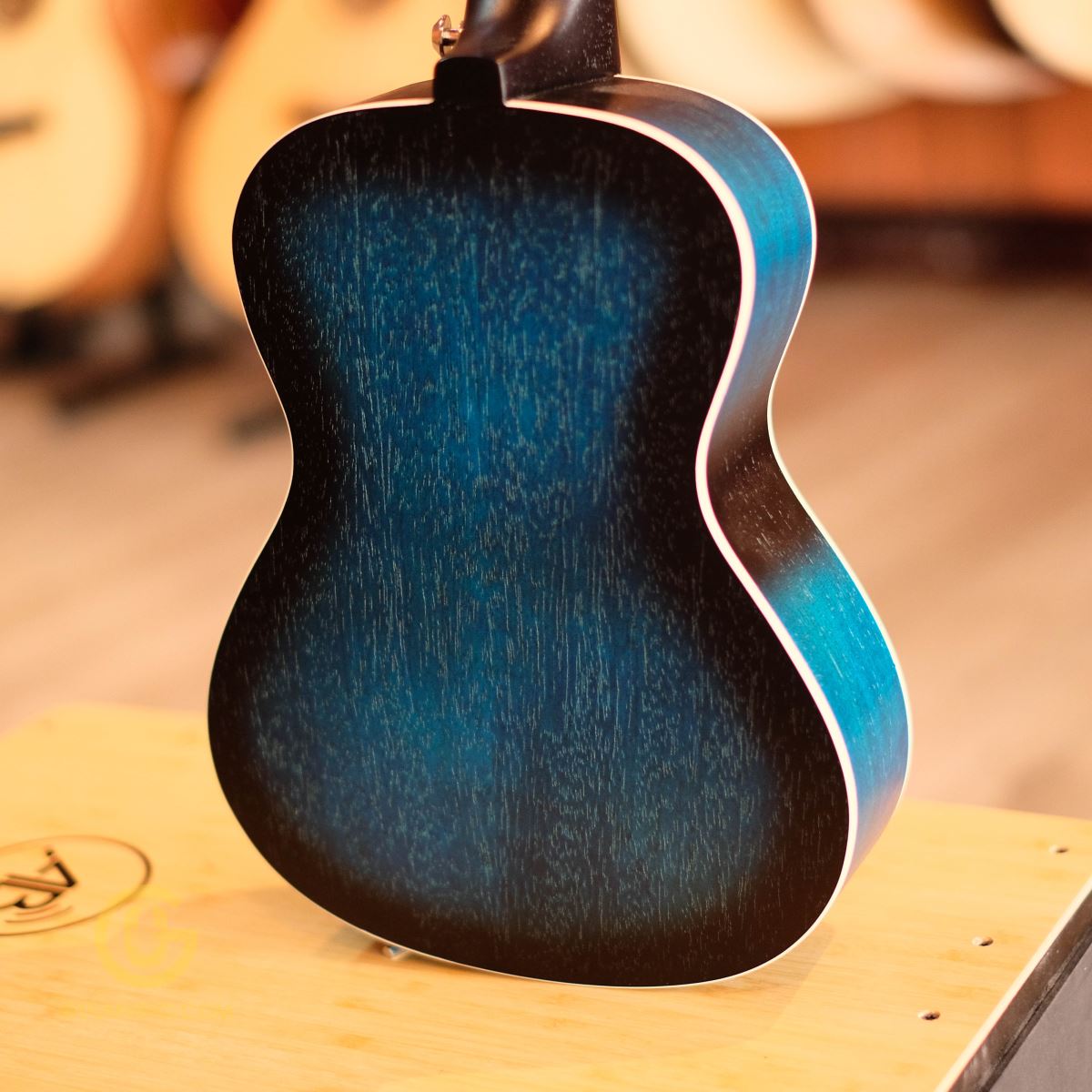 UKULELE TOKADO Xanh Đen